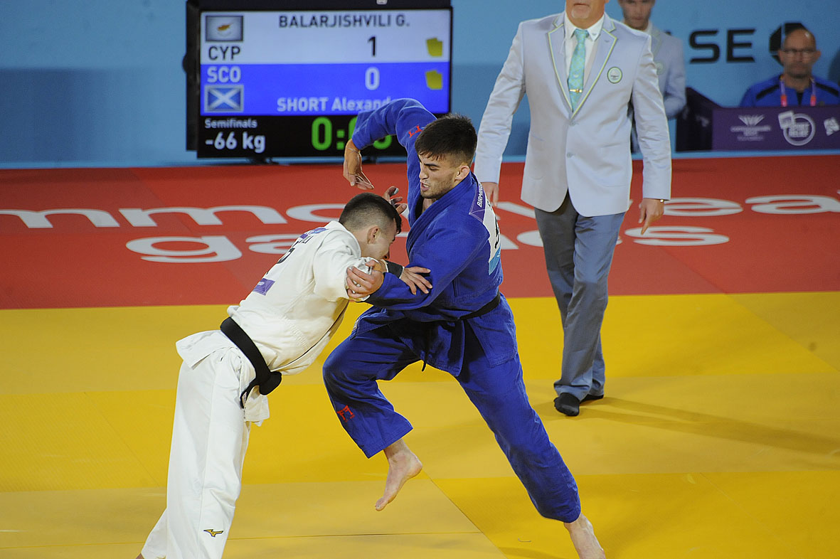 PICTURE SPECIAL - 'Gripping stuff' as capacity crowds enjoy ...