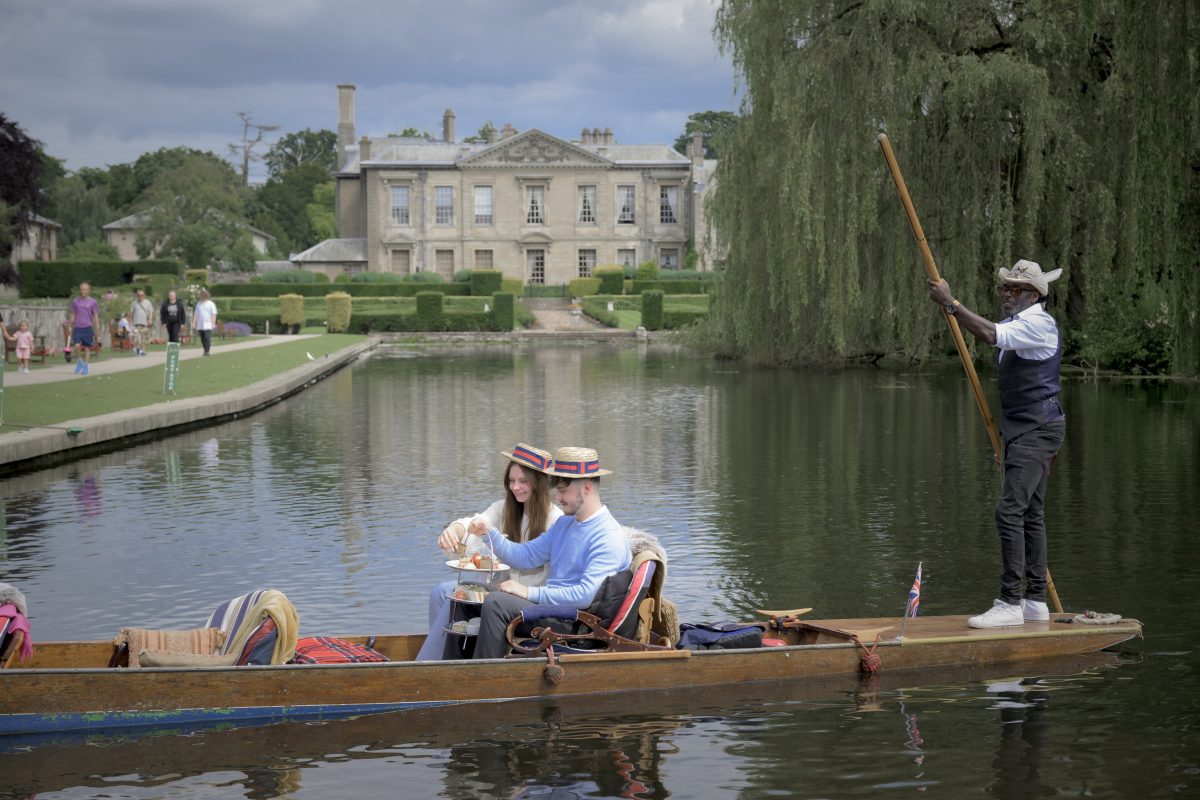 Coombe Abbey started the Abbey punts again for the summer - The ...