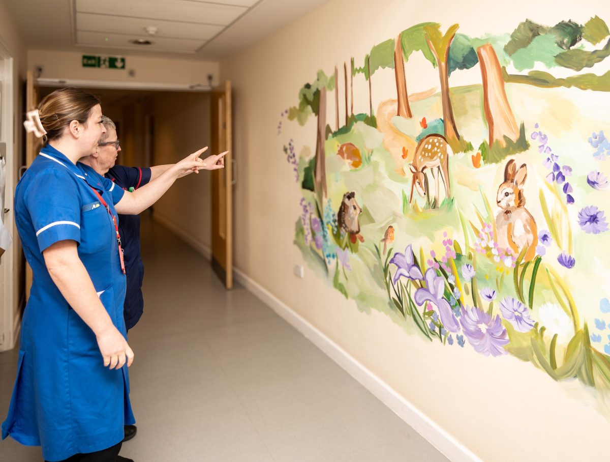 'Welcoming' new mural unveiled at Coventry hospice - The Coventry Observer